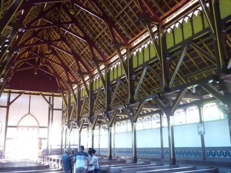 √Keunikan Struktur Kayu Gereja Sikka, Flores